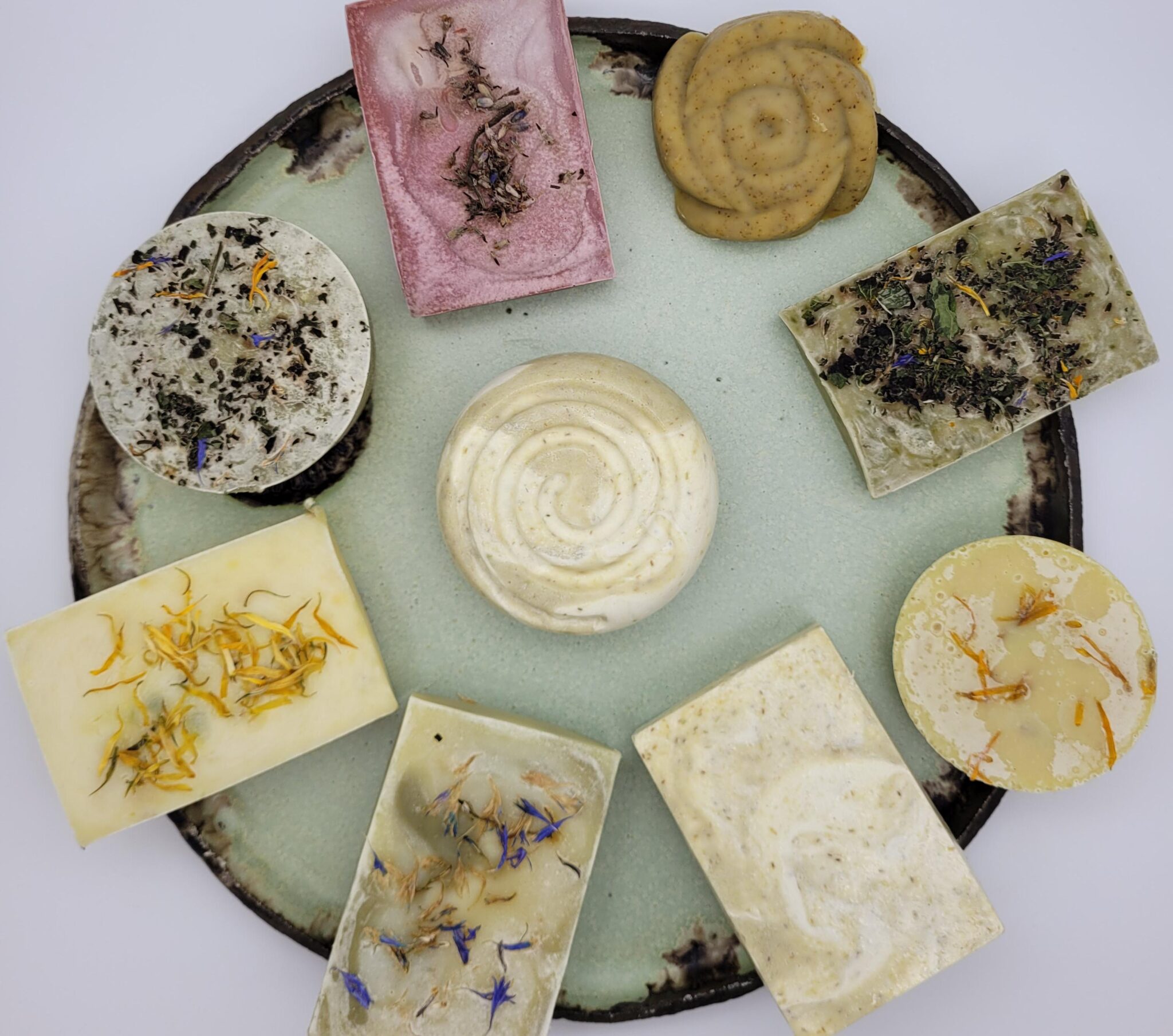 Naturseifen sieden mit Kräutern für Anfänger – Kraudarei